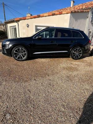 Black Audi Q7 2020 in Vilnius, with an engine capacity of 2.97 L and mileage of 168 thousand km for 32000 €, photo 4 on AUTOMOTO.COM.LV