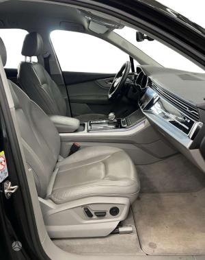 Melns Audi Q7 2020 Kauņa, ar dzinēja tilpumu 2.97 L un nobraukumu 137 tūkst. km par 38500 €, foto 9 vietnē AUTOMOTO.COM.LV