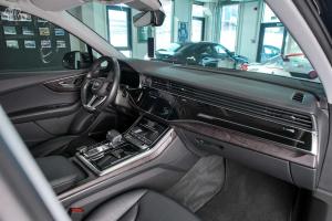 Melns Audi Q7 2020 Marijampole, ar dzinēja tilpumu 3.00 L un nobraukumu 113 tūkst. km par 46650 €, foto 36 vietnē AUTOMOTO.COM.LV