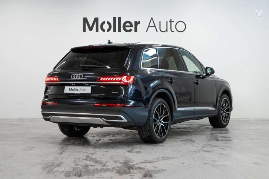 Melns Audi Q7 2020 Viļņa, ar dzinēja tilpumu 3.00 L un nobraukumu 126 tūkst. km par 42950 €, foto 3 vietnē AUTOMOTO.COM.LV