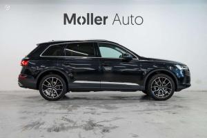 Melns Audi Q7 2020 Viļņa, ar dzinēja tilpumu 3.00 L un nobraukumu 126 tūkst. km par 42950 €, foto 4 vietnē AUTOMOTO.COM.LV