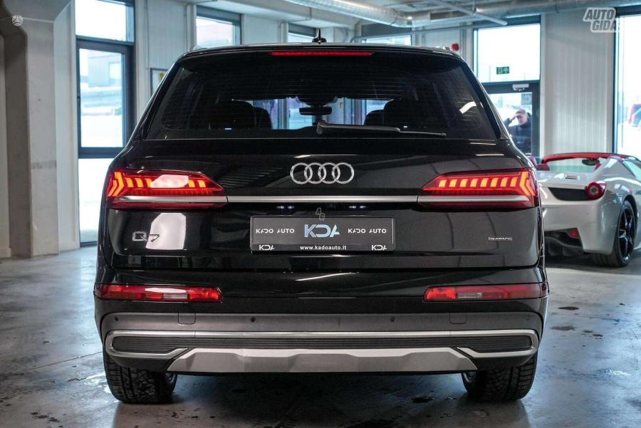 Black Audi Q7 2020 in Marijampole, with an engine capacity of 3.00 L and mileage of 113 thousand km for 42950 €, photo 12 on AUTOMOTO.COM.LV