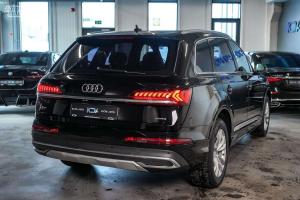 Black Audi Q7 2020 in Marijampole, with an engine capacity of 3.00 L and mileage of 113 thousand km for 42950 €, photo 13 on AUTOMOTO.COM.LV