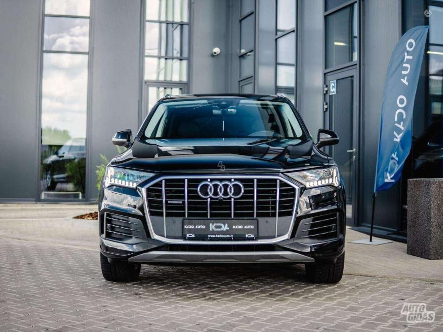 Black Audi Q7 2020 in Marijampole, with an engine capacity of 3.00 L and mileage of 113 thousand km for 39950 €, photo 5 on AUTOMOTO.COM.LV