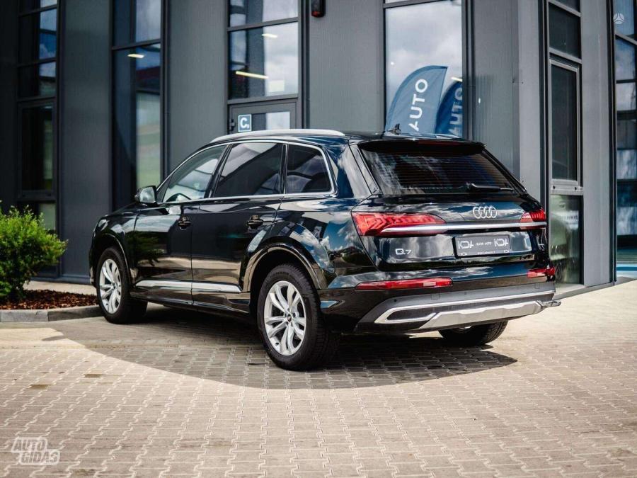 Black Audi Q7 2020 in Marijampole, with an engine capacity of 3.00 L and mileage of 113 thousand km for 39950 €, photo 8 on AUTOMOTO.COM.LV