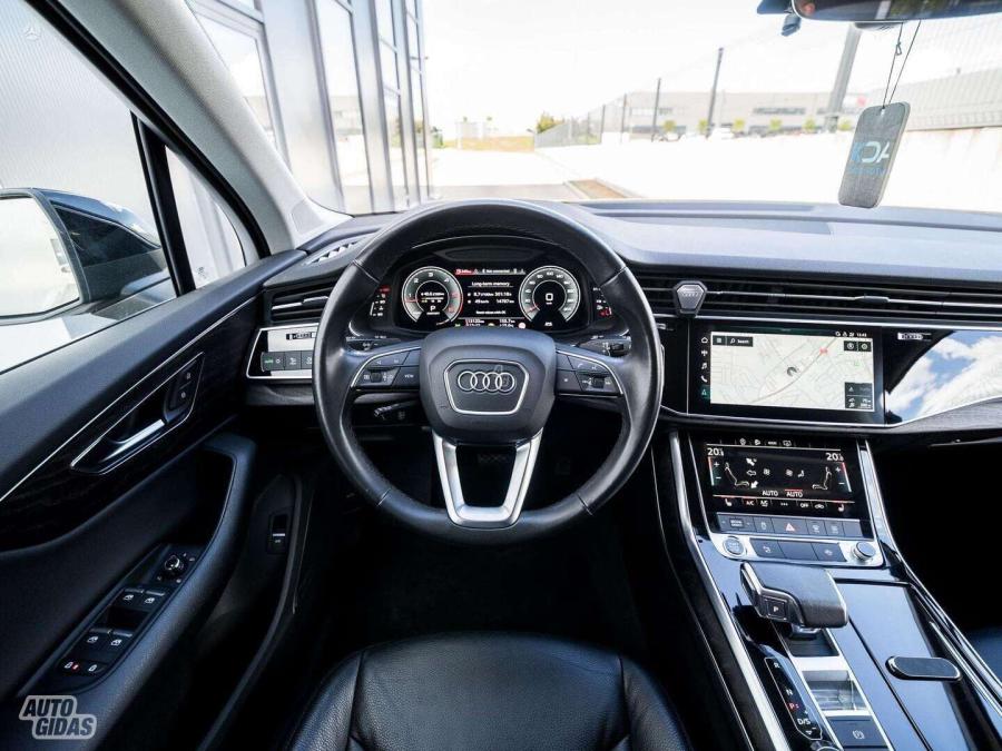 Black Audi Q7 2020 in Marijampole, with an engine capacity of 3.00 L and mileage of 113 thousand km for 39950 €, photo 16 on AUTOMOTO.COM.LV