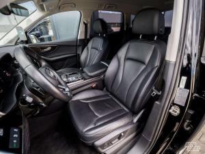 Black Audi Q7 2020 in Marijampole, with an engine capacity of 3.00 L and mileage of 113 thousand km for 39950 €, photo 22 on AUTOMOTO.COM.LV