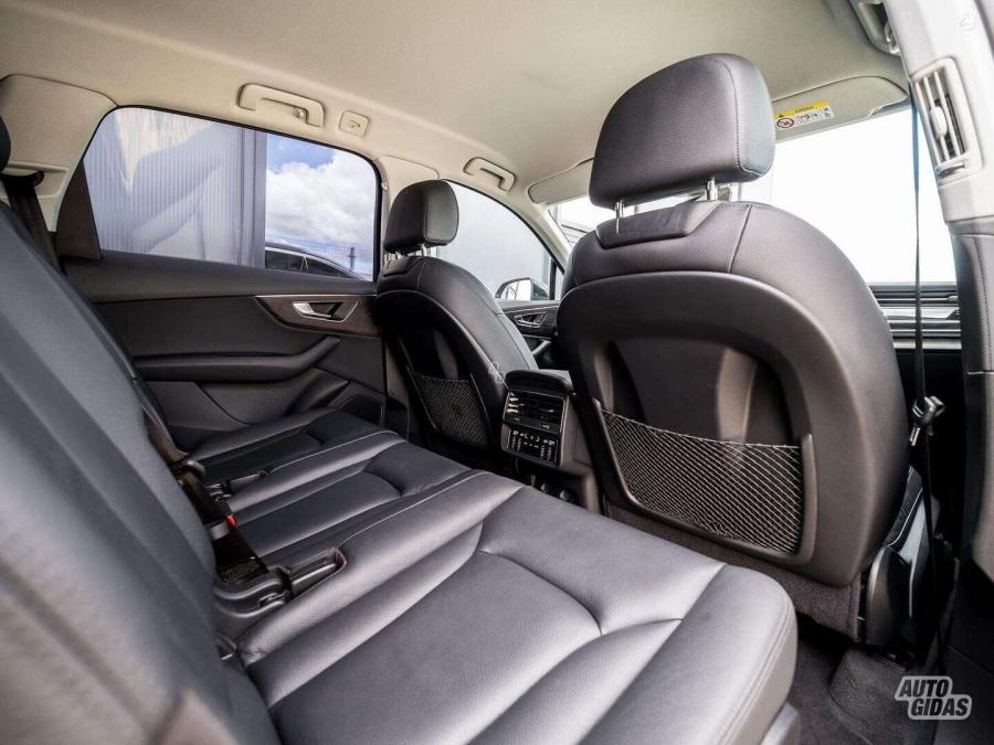 Black Audi Q7 2020 in Marijampole, with an engine capacity of 3.00 L and mileage of 113 thousand km for 39950 €, photo 31 on AUTOMOTO.COM.LV