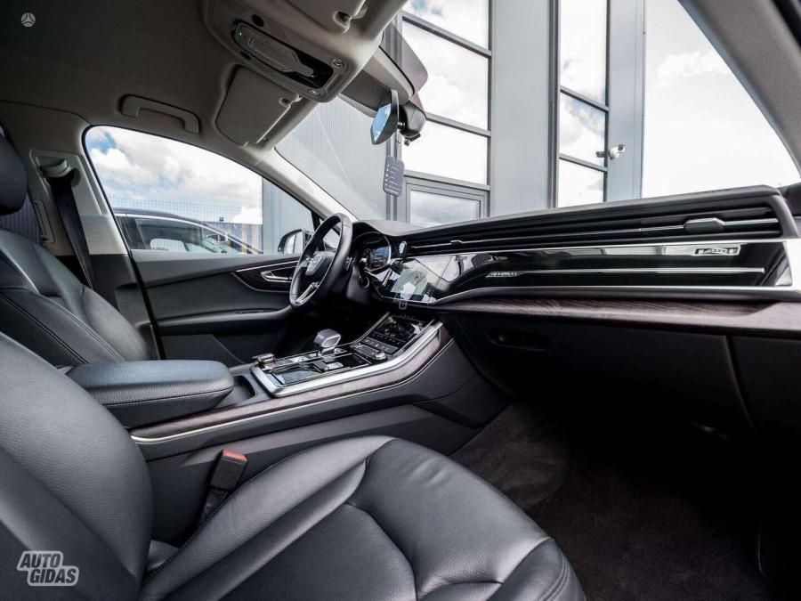Black Audi Q7 2020 in Marijampole, with an engine capacity of 3.00 L and mileage of 113 thousand km for 39950 €, photo 33 on AUTOMOTO.COM.LV