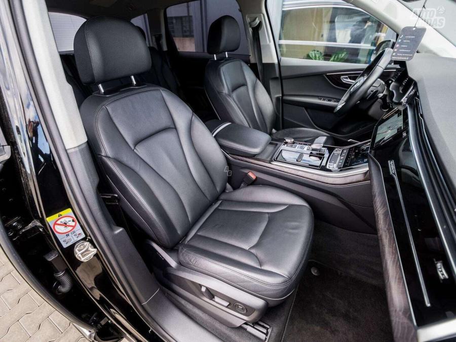 Black Audi Q7 2020 in Marijampole, with an engine capacity of 3.00 L and mileage of 113 thousand km for 39950 €, photo 36 on AUTOMOTO.COM.LV