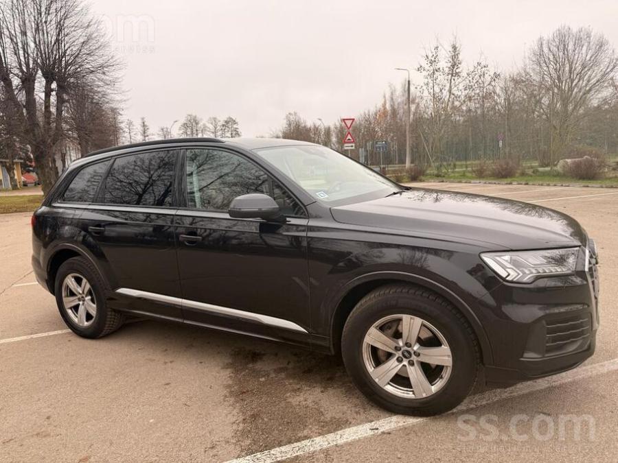 Melns Audi Q7 2020 Rīga, ar dzinēja tilpumu 3.00 L un nobraukumu 77 tūkst. km par 40900 €, foto 1 vietnē AUTOMOTO.COM.LV