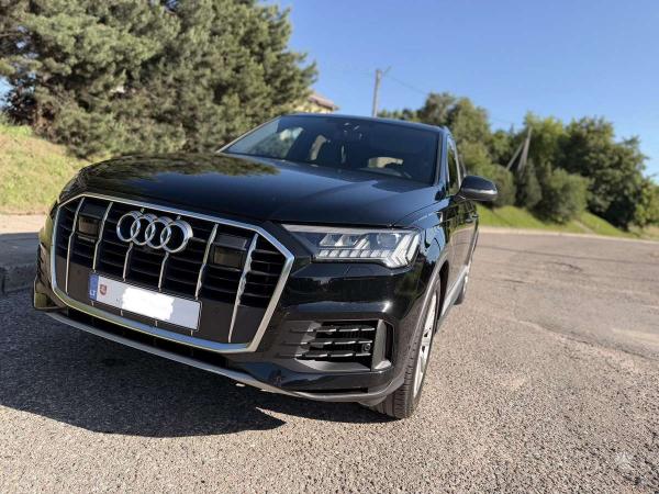 Black Audi Q7 2020 in Kaunas, with an engine capacity of 3.00 L and mileage of 104 thousand km for 45500 €, photo 2 on AUTOMOTO.COM.LV