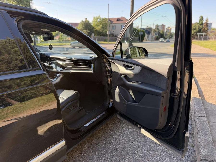 Melns Audi Q7 2020 Kauņa, ar dzinēja tilpumu 3.00 L un nobraukumu 104 tūkst. km par 45500 €, foto 19 vietnē AUTOMOTO.COM.LV