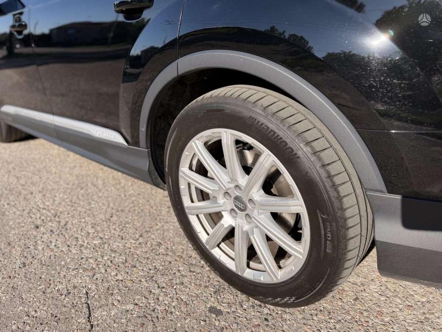 Melns Audi Q7 2020 Kauņa, ar dzinēja tilpumu 3.00 L un nobraukumu 104 tūkst. km par 45500 €, foto 21 vietnē AUTOMOTO.COM.LV