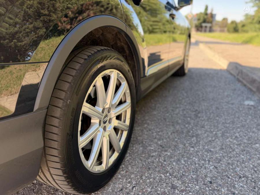 Melns Audi Q7 2020 Kauņa, ar dzinēja tilpumu 3.00 L un nobraukumu 104 tūkst. km par 45500 €, foto 22 vietnē AUTOMOTO.COM.LV