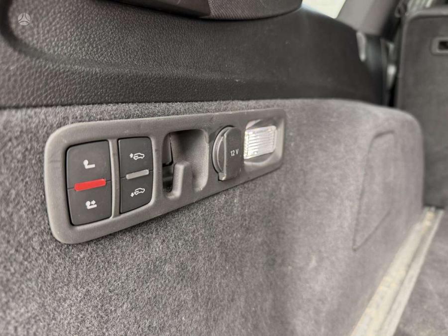 Melns Audi Q7 2020 Kauņa, ar dzinēja tilpumu 3.00 L un nobraukumu 104 tūkst. km par 45500 €, foto 27 vietnē AUTOMOTO.COM.LV