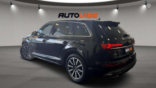 Black Audi Q7 2020 in Vilnius, with an engine capacity of 2.97 L and mileage of 190 thousand km for 37989 €, photo 5 on AUTOMOTO.COM.LV
