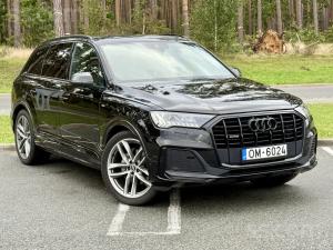 Black Audi Q7 2020 in Riga, with an engine capacity of 3.00 L and mileage of 138 thousand km for 37950 €, photo 4 on AUTOMOTO.COM.LV