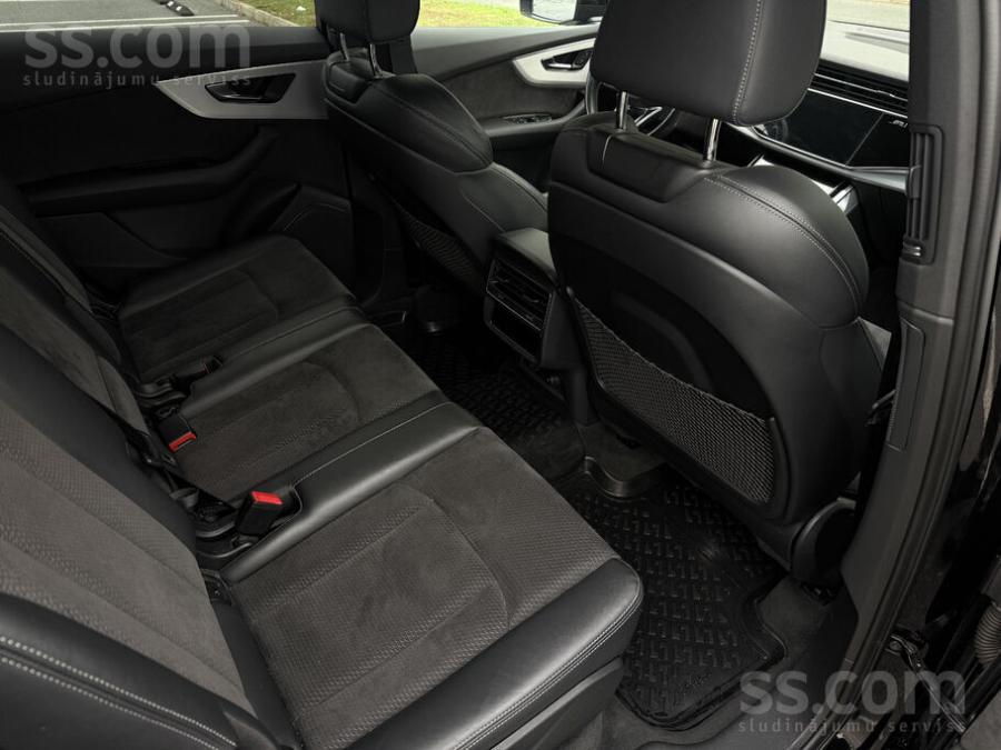 Black Audi Q7 2020 in Riga, with an engine capacity of 3.00 L and mileage of 138 thousand km for 37950 €, photo 12 on AUTOMOTO.COM.LV
