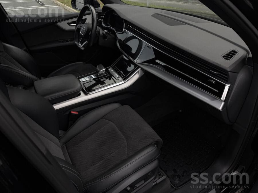 Black Audi Q7 2020 in Riga, with an engine capacity of 3.00 L and mileage of 138 thousand km for 37950 €, photo 13 on AUTOMOTO.COM.LV