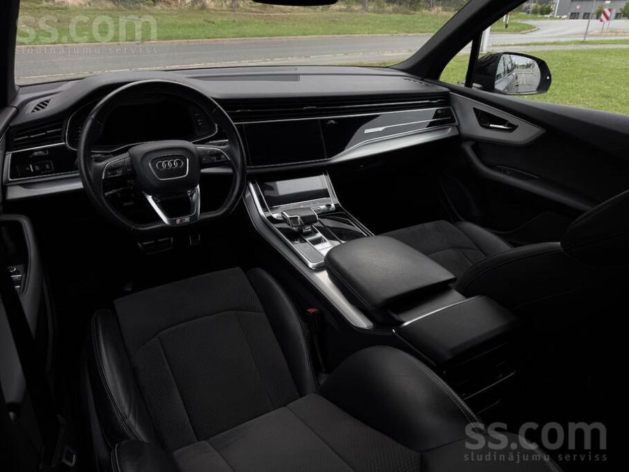 Black Audi Q7 2020 in Riga, with an engine capacity of 3.00 L and mileage of 138 thousand km for 37950 €, photo 18 on AUTOMOTO.COM.LV