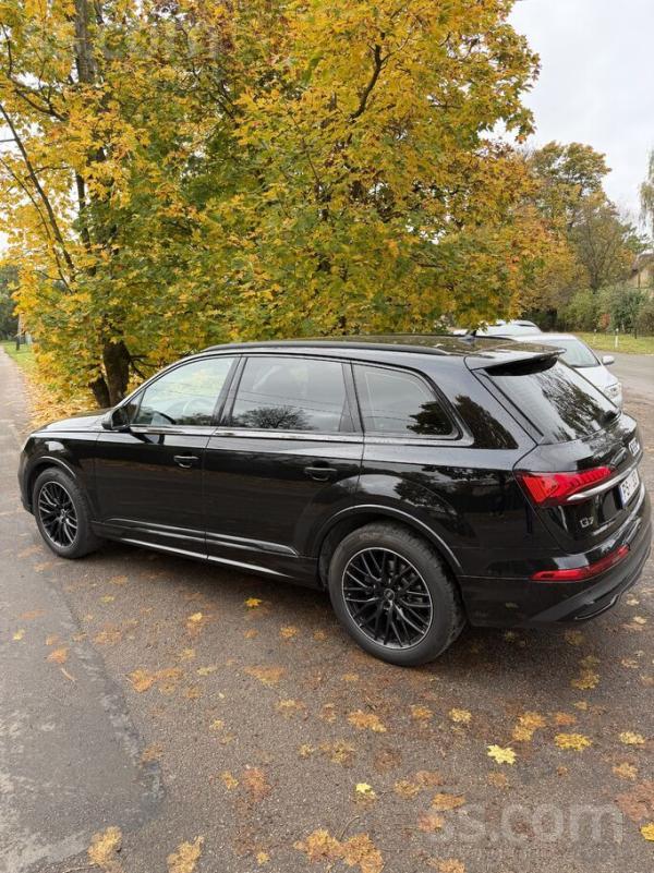 Black Audi Q7 2020 in Riga, with an engine capacity of 3.00 L and mileage of 110 thousand km for 32300 €, photo 9 on AUTOMOTO.COM.LV