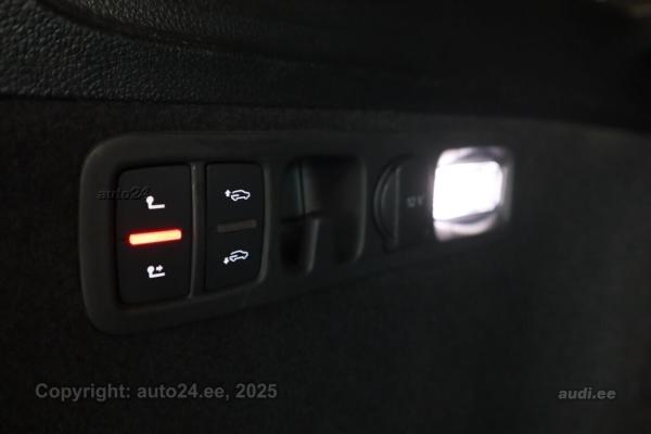 Melns Audi Q7 2021 Tallina, ar dzinēja tilpumu 3.00 L un nobraukumu 116 tūkst. km par 56900 €, foto 11 vietnē AUTOMOTO.COM.LV