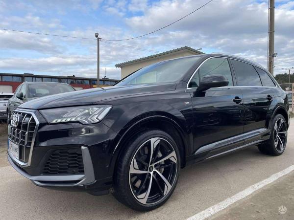 Melns Audi Q7 2021 Viļņa, ar dzinēja tilpumu 3.00 L un nobraukumu 127 tūkst. km par 45300 €, foto 1 vietnē AUTOMOTO.COM.LV