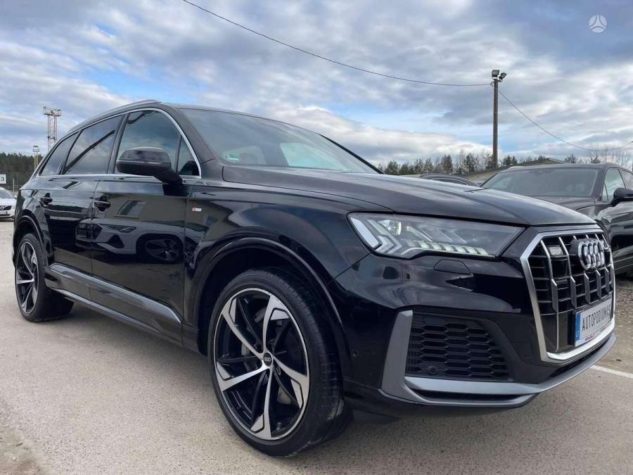 Melns Audi Q7 2021 Viļņa, ar dzinēja tilpumu 3.00 L un nobraukumu 127 tūkst. km par 45300 €, foto 2 vietnē AUTOMOTO.COM.LV