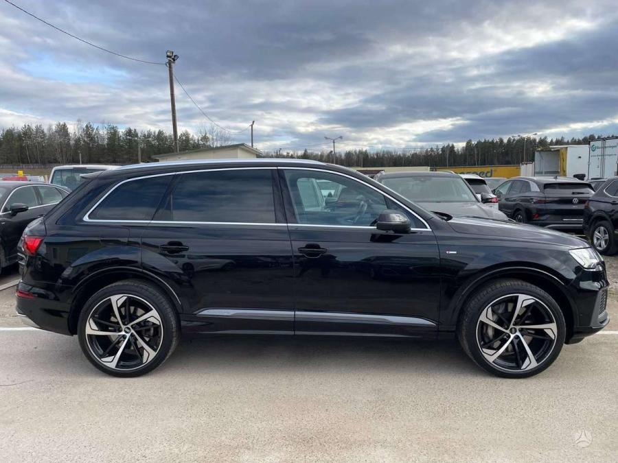 Melns Audi Q7 2021 Viļņa, ar dzinēja tilpumu 3.00 L un nobraukumu 127 tūkst. km par 45300 €, foto 5 vietnē AUTOMOTO.COM.LV