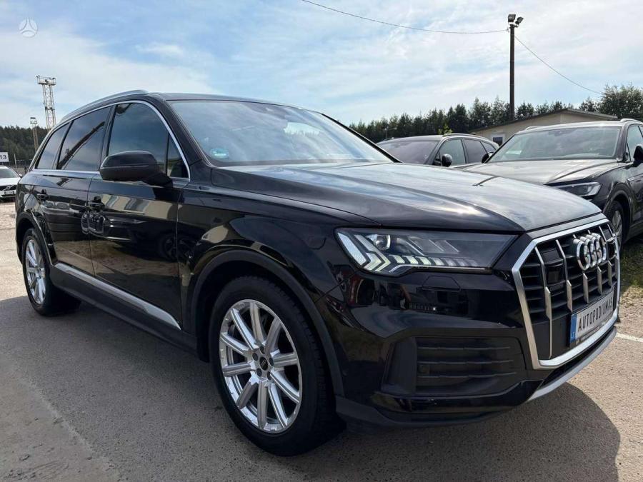 Melns Audi Q7 2021 Viļņa, ar dzinēja tilpumu 3.00 L un nobraukumu 113 tūkst. km par 46000 €, foto 2 vietnē AUTOMOTO.COM.LV