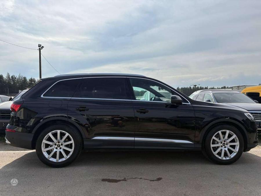 Melns Audi Q7 2021 Viļņa, ar dzinēja tilpumu 3.00 L un nobraukumu 113 tūkst. km par 46000 €, foto 6 vietnē AUTOMOTO.COM.LV