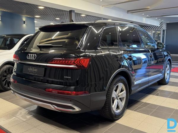 Black Audi Q7 2021 in Marupe, with an engine capacity of 3.00 L and mileage of 135 thousand km for 38990 €, photo 4 on AUTOMOTO.COM.LV