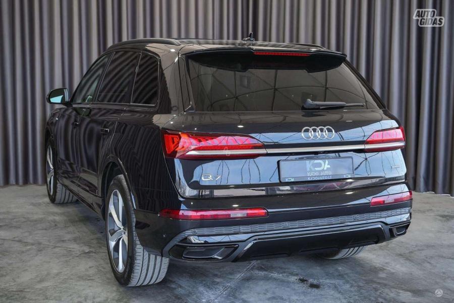Black Audi Q7 2021 in Marijampole, with an engine capacity of 3.00 L and mileage of 98 thousand km for 41850 €, photo 10 on AUTOMOTO.COM.LV