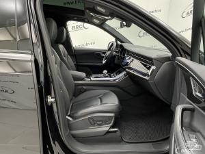 Black Audi Q7 2021 in Avizieniai, with an engine capacity of 3.00 L and mileage of 46 thousand km for 41900 €, photo 5 on AUTOMOTO.COM.LV