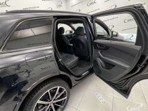 Black Audi Q7 2021 in Avizieniai, with an engine capacity of 3.00 L and mileage of 46 thousand km for 41900 €, photo 14 on AUTOMOTO.COM.LV