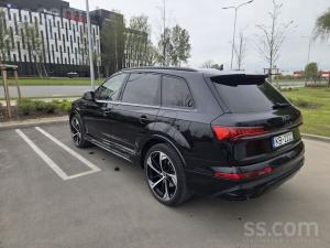 Black Audi Q7 2021 in Riga, with an engine capacity of 3.00 L and mileage of 98 thousand km for 52000 €, photo 7 on AUTOMOTO.COM.LV