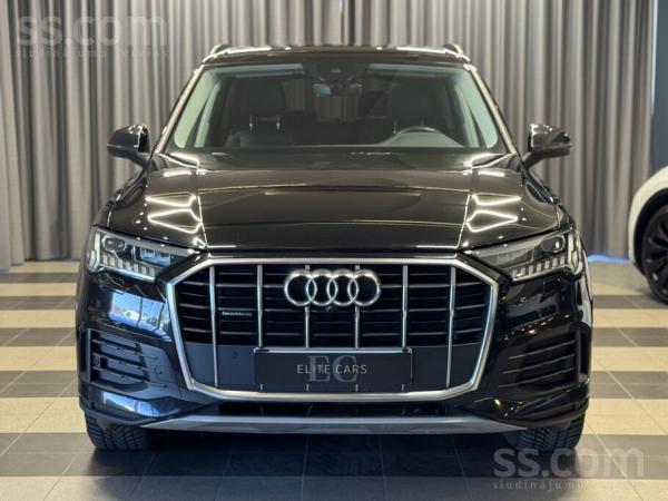 Black Audi Q7 2021 in Riga, with an engine capacity of 3.00 L and mileage of 135 thousand km for 37990 €, photo 2 on AUTOMOTO.COM.LV