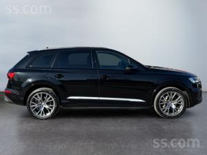 Black Audi Q7 2021 in Riga, with an engine capacity of 3.00 L and mileage of 92 thousand km for 39950 €, photo 7 on AUTOMOTO.COM.LV
