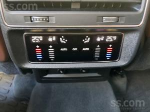 Black Audi Q7 2021 in Riga, with an engine capacity of 3.00 L and mileage of 92 thousand km for 39950 €, photo 20 on AUTOMOTO.COM.LV