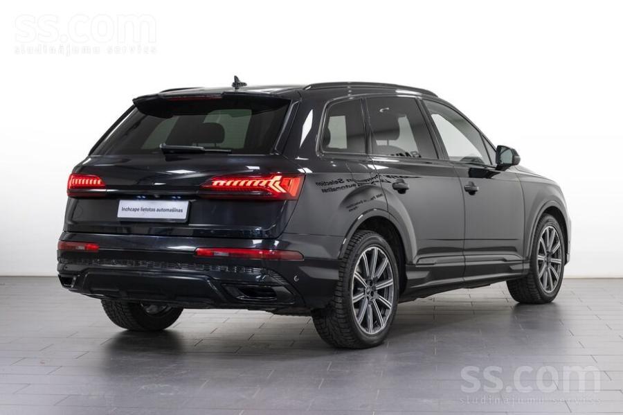 Black Audi Q7 2021 in Riga, with an engine capacity of 3.00 L and mileage of 77 thousand km for 42500 €, photo 3 on AUTOMOTO.COM.LV