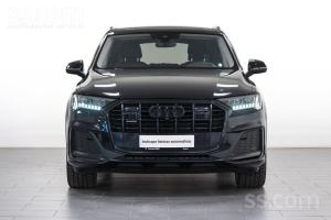 Black Audi Q7 2021 in Riga, with an engine capacity of 3.00 L and mileage of 77 thousand km for 42500 €, photo 4 on AUTOMOTO.COM.LV