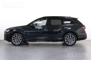 Black Audi Q7 2021 in Riga, with an engine capacity of 3.00 L and mileage of 77 thousand km for 42500 €, photo 10 on AUTOMOTO.COM.LV