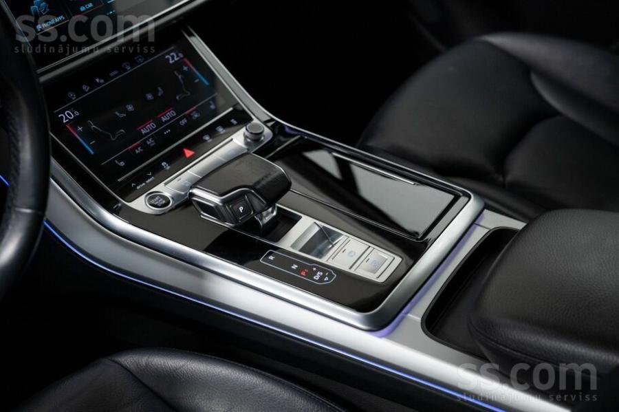 Black Audi Q7 2021 in Riga, with an engine capacity of 3.00 L and mileage of 77 thousand km for 42500 €, photo 13 on AUTOMOTO.COM.LV