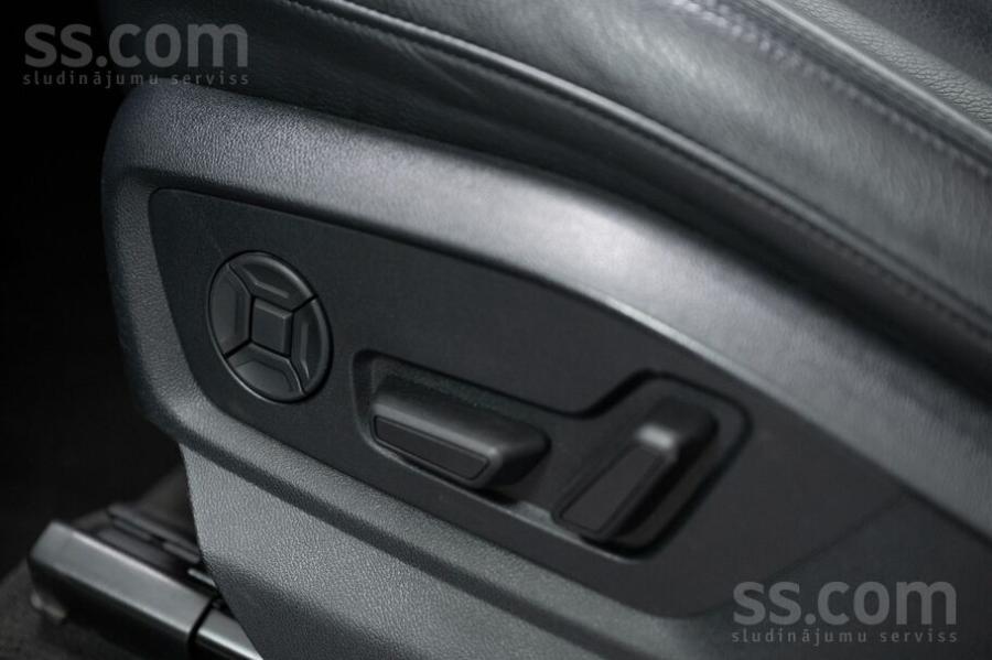 Black Audi Q7 2021 in Riga, with an engine capacity of 3.00 L and mileage of 77 thousand km for 42500 €, photo 18 on AUTOMOTO.COM.LV