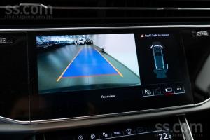 Black Audi Q7 2021 in Riga, with an engine capacity of 3.00 L and mileage of 77 thousand km for 42500 €, photo 21 on AUTOMOTO.COM.LV
