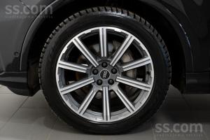 Black Audi Q7 2021 in Riga, with an engine capacity of 3.00 L and mileage of 77 thousand km for 42500 €, photo 24 on AUTOMOTO.COM.LV