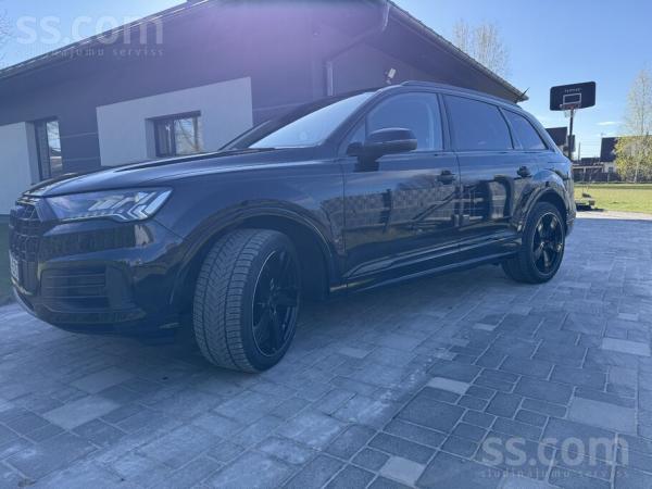 Melns Audi Q7 2021 Rīga, ar dzinēja tilpumu 3.00 L un nobraukumu 99 tūkst. km par 40700 €, foto 1 vietnē AUTOMOTO.COM.LV