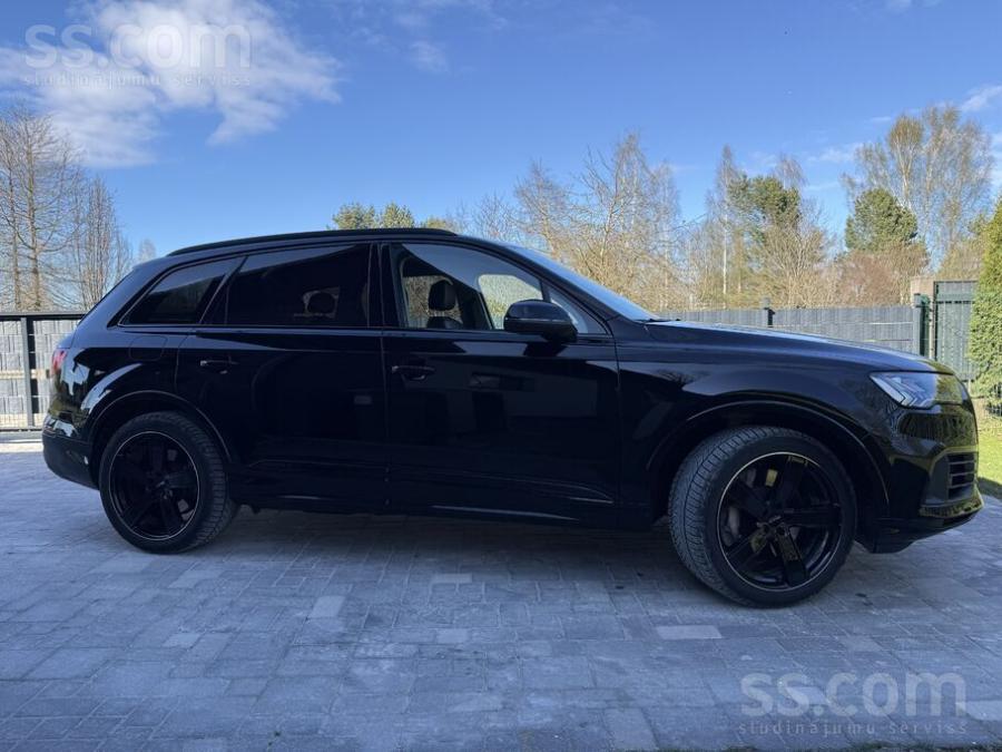 Black Audi Q7 2021 in Riga, with an engine capacity of 3.00 L and mileage of 99 thousand km for 40700 €, photo 6 on AUTOMOTO.COM.LV