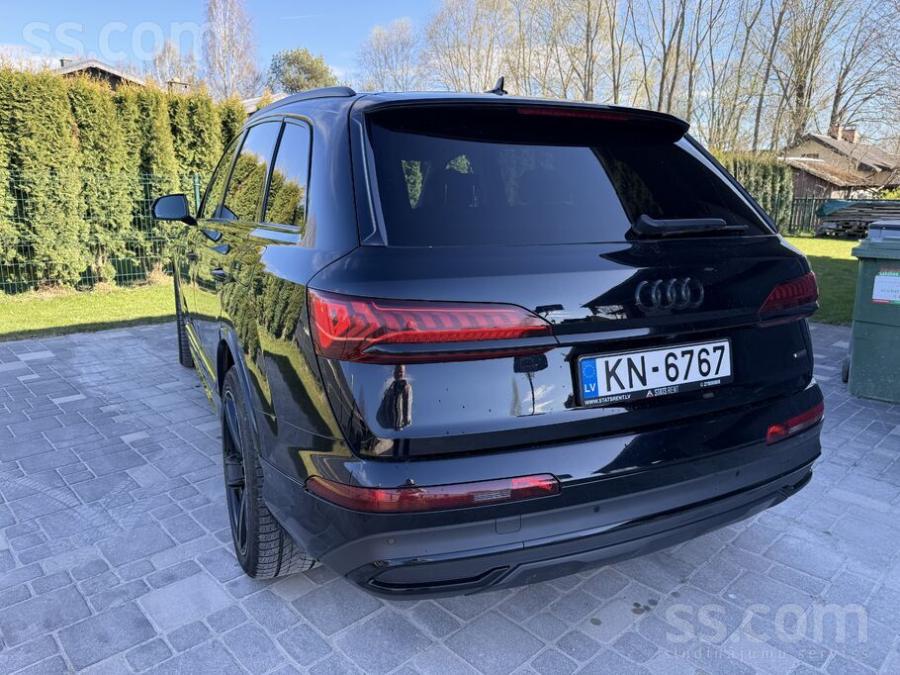 Black Audi Q7 2021 in Riga, with an engine capacity of 3.00 L and mileage of 99 thousand km for 40700 €, photo 7 on AUTOMOTO.COM.LV